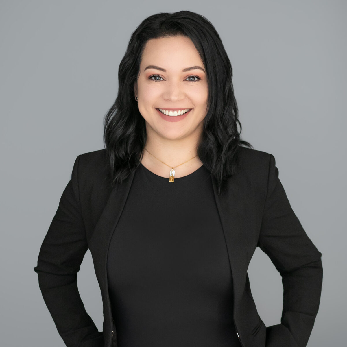 Glen Oaks Escrow Beverly Hills Team - Glen Oaks Escrow